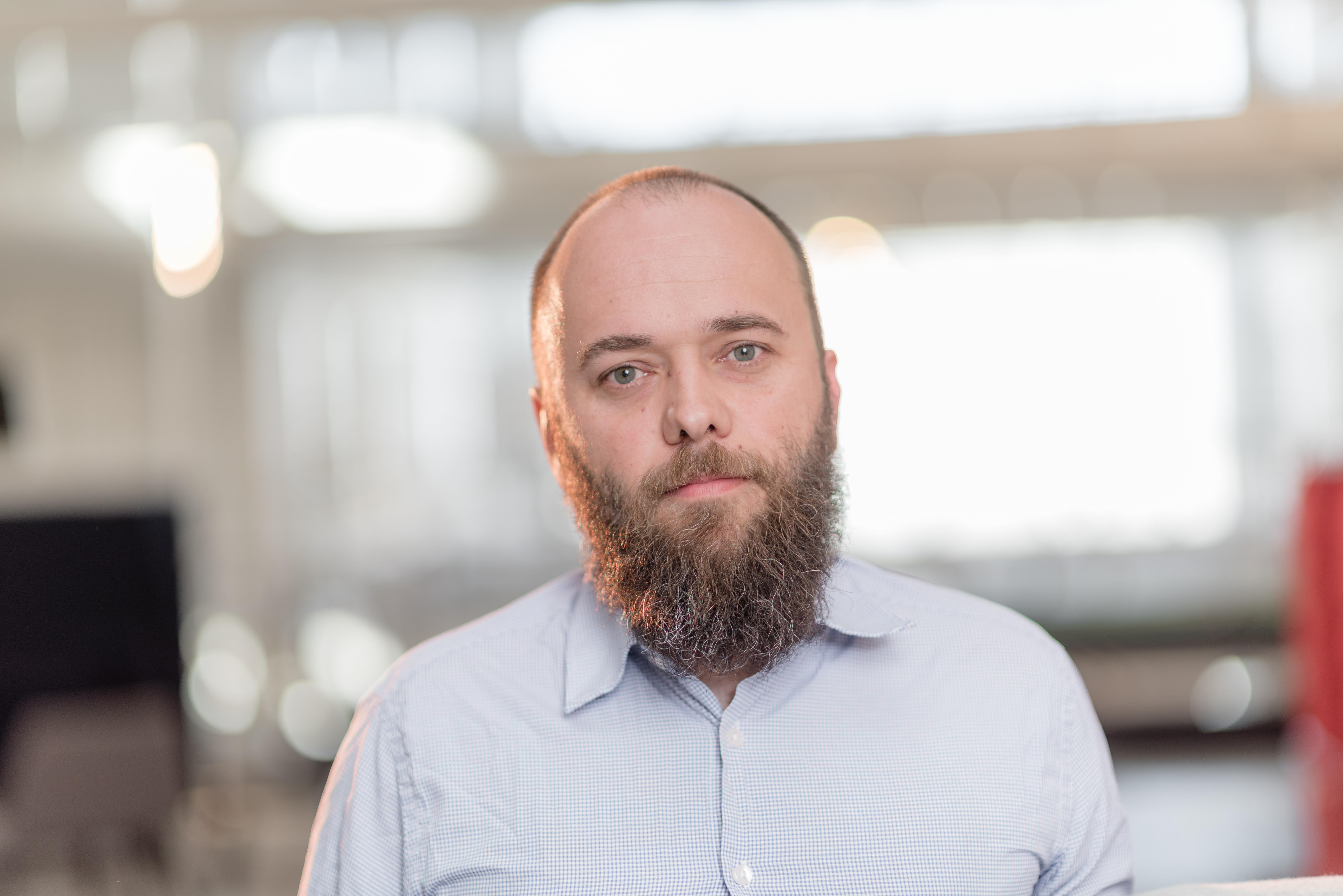 QCon London April 4-6, 2022 | | Unikernels Aren’t Dead, They’re Just Not Containers